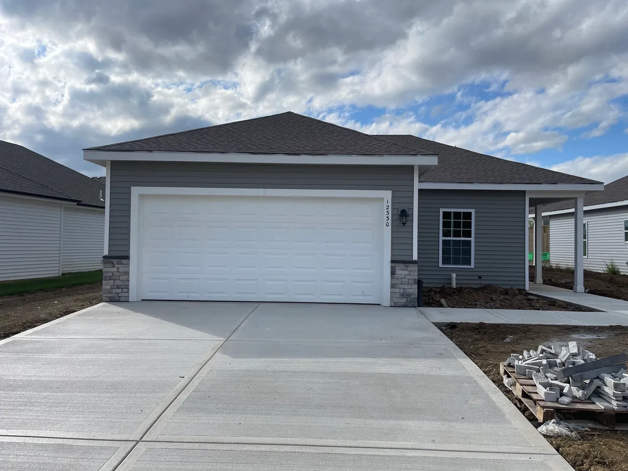 Our Latest Work - Royal Seamless Roofing